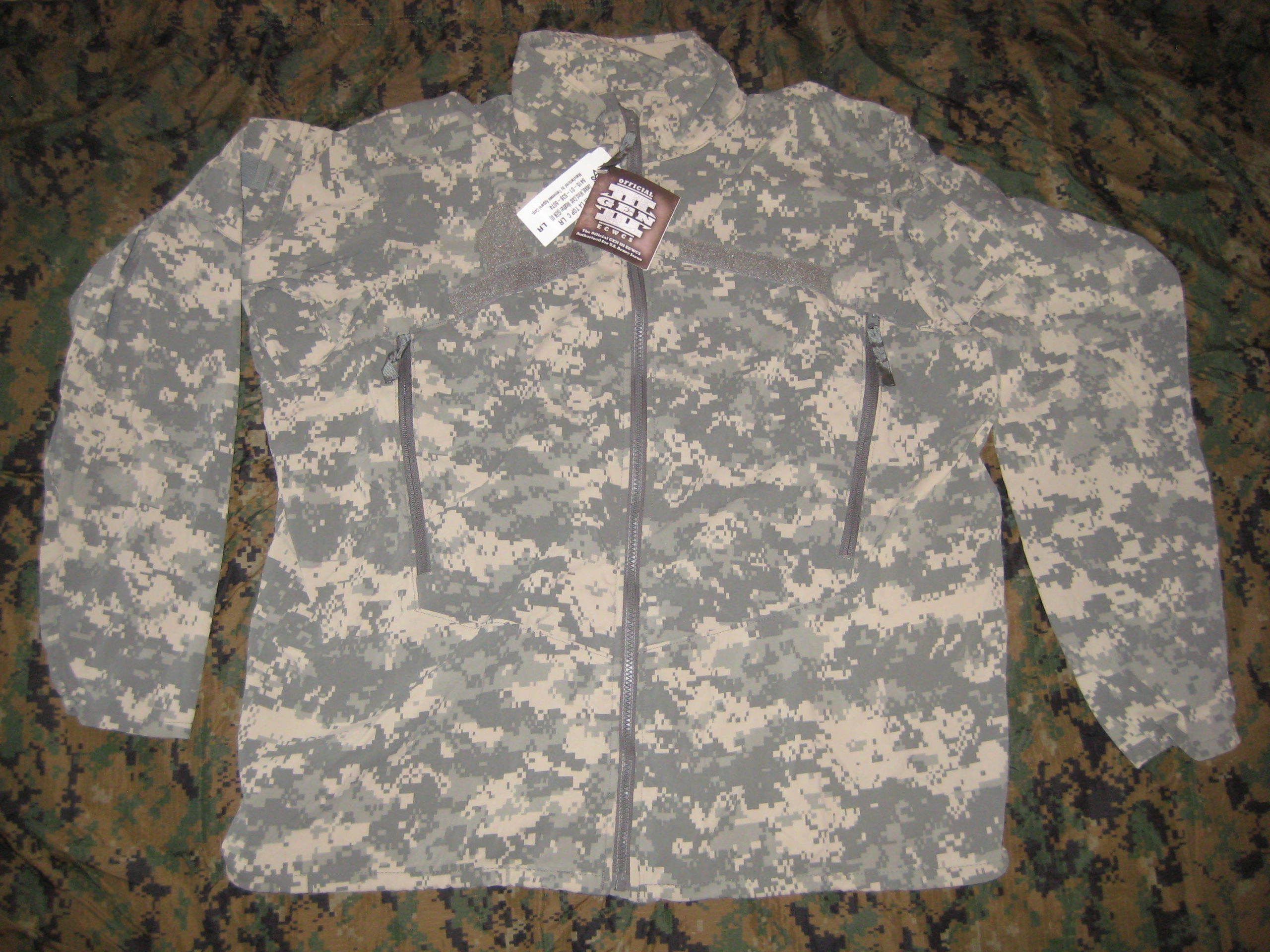 Original US Army GEN III Layer 4 Cold Weather Softshell ACU digital Set ...